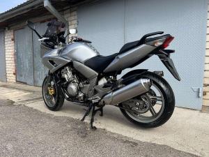 Honda CBF 2006 in Birstonas, with an engine capacity of 1.00 L and mileage of 48 thousand km for 3050 €, photo 6 on AUTOMOTO.COM.LV