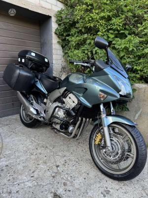 Honda CBF 2006 in Prienai, with an engine capacity of 1.00 L and mileage of 42 thousand km for 3450 €, photo 3 on AUTOMOTO.COM.LV