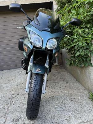 Honda CBF 2006 in Prienai, with an engine capacity of 1.00 L and mileage of 42 thousand km for 3450 €, photo 5 on AUTOMOTO.COM.LV