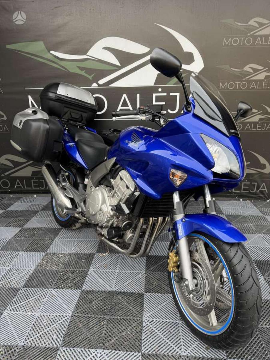 Honda CBF 2006 in Prienai, with an engine capacity of 1.00 L and mileage of 0 thousand km for 3450 €, photo 1 on AUTOMOTO.COM.LV