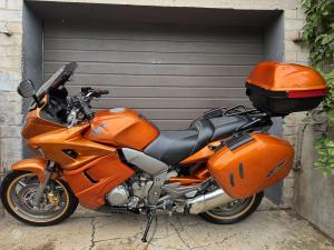 Honda CBF 2006 Prienai, ar dzinēja tilpumu 1.00 L un nobraukumu 56 tūkst. km par 3600 €, foto 6 vietnē AUTOMOTO.COM.LV