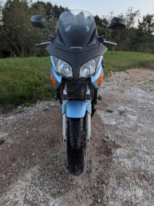 Honda CBF 2006 in Alytus, with an engine capacity of 0.60 L and mileage of 40 thousand km for 3000 €, photo 1 on AUTOMOTO.COM.LV