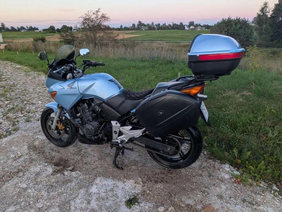 Honda CBF 2006 in Alytus, with an engine capacity of 0.60 L and mileage of 40 thousand km for 3000 €, photo 3 on AUTOMOTO.COM.LV