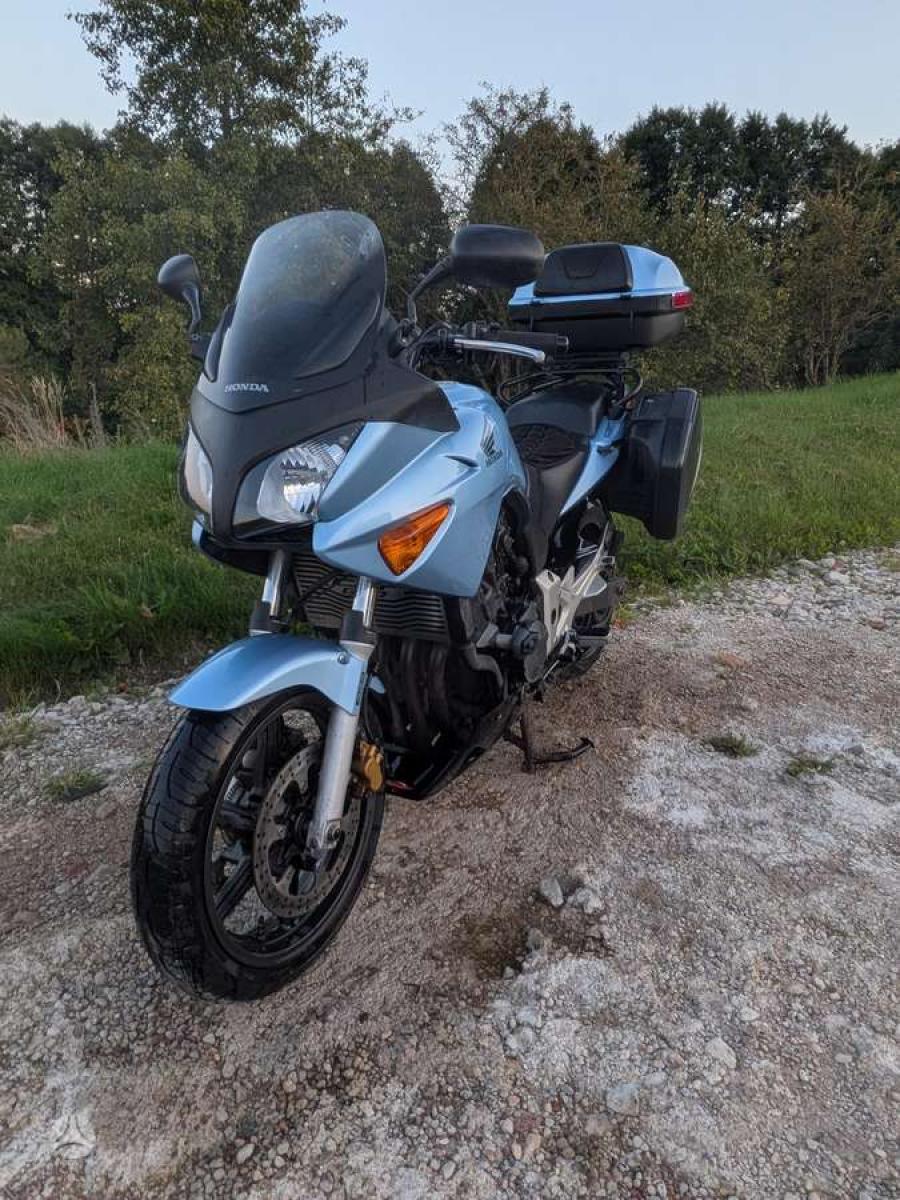 Honda CBF 2006 in Alytus, with an engine capacity of 0.60 L and mileage of 40 thousand km for 3000 €, photo 5 on AUTOMOTO.COM.LV