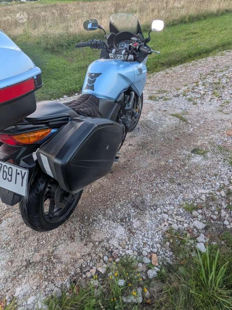 Honda CBF 2006 in Alytus, with an engine capacity of 0.60 L and mileage of 40 thousand km for 3000 €, photo 6 on AUTOMOTO.COM.LV