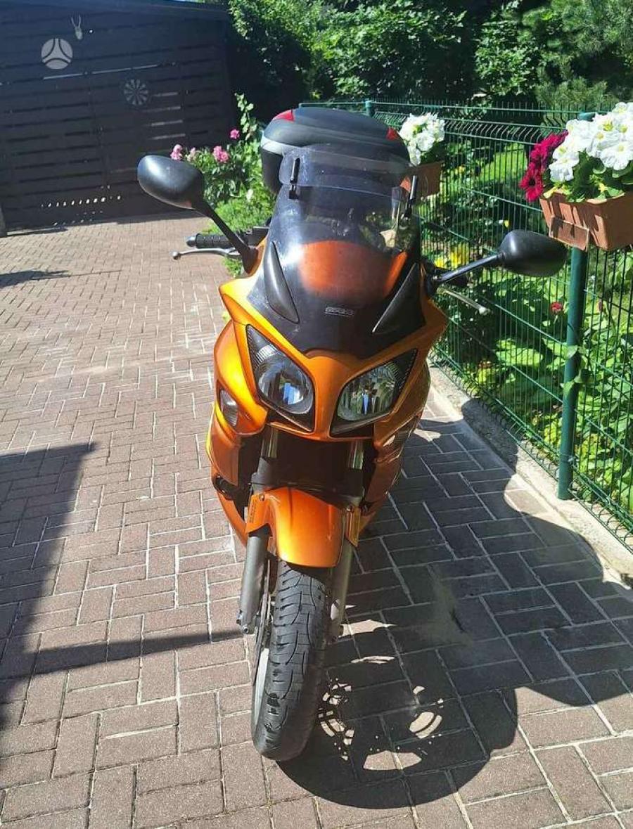 Honda CBF 2007 in Siauliai, with an engine capacity of 0.00 L and mileage of 200 thousand km for 2700 €, photo 4 on AUTOMOTO.COM.LV