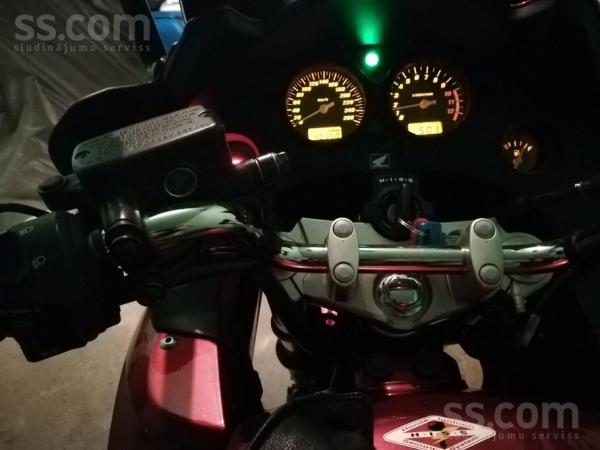 Honda CBF 2007 in Riga, with an engine capacity of 1.00 L and mileage of 0 thousand km for 2800 €, photo 4 on AUTOMOTO.COM.LV