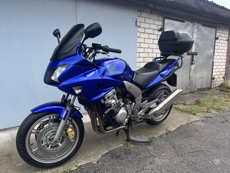 Honda CBF 2007 in Birstonas, with an engine capacity of 1.00 L and mileage of 36 thousand km for 2999 €, photo 3 on AUTOMOTO.COM.LV
