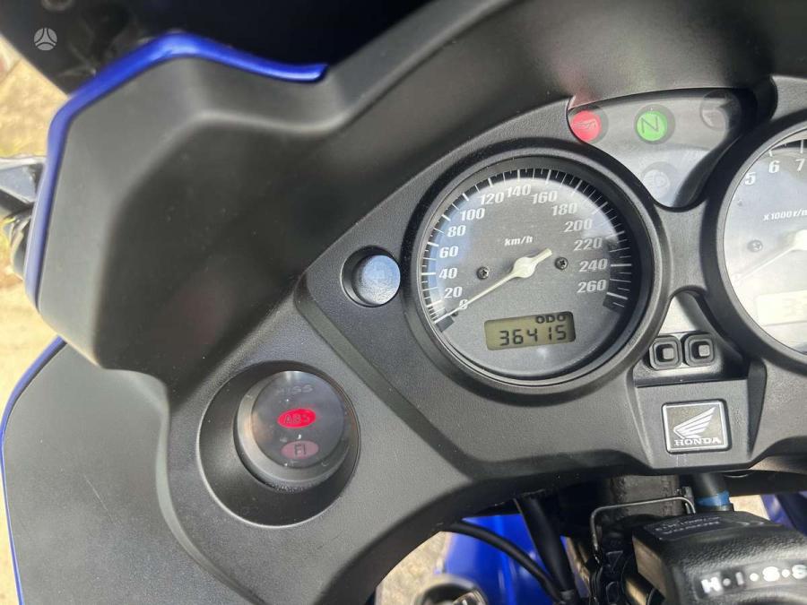 Honda CBF 2007 in Birstonas, with an engine capacity of 1.00 L and mileage of 36 thousand km for 2999 €, photo 8 on AUTOMOTO.COM.LV