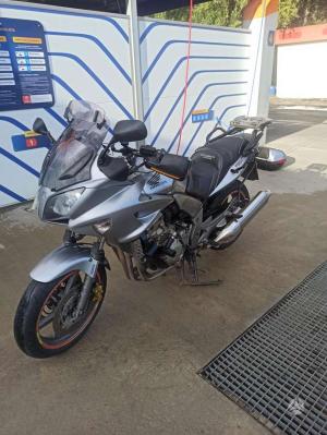 Honda CBF 2007 in Trakai, with an engine capacity of 1.00 L and mileage of 75 thousand km for 2600 €, photo 9 on AUTOMOTO.COM.LV