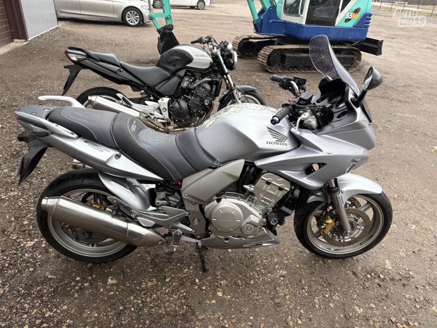 Honda CBF 2008 Kelmė, ar dzinēja tilpumu 1.00 L un nobraukumu 72 tūkst. km par 1730 €, foto 3 vietnē AUTOMOTO.COM.LV