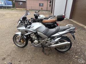 Honda CBF 2008 Kelmė, ar dzinēja tilpumu 1.00 L un nobraukumu 72 tūkst. km par 1730 €, foto 6 vietnē AUTOMOTO.COM.LV