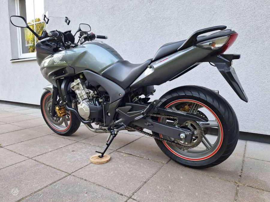 Honda CBF 2008 Prienai, ar dzinēja tilpumu 0.60 L un nobraukumu 30 tūkst. km par 2950 €, foto 5 vietnē AUTOMOTO.COM.LV