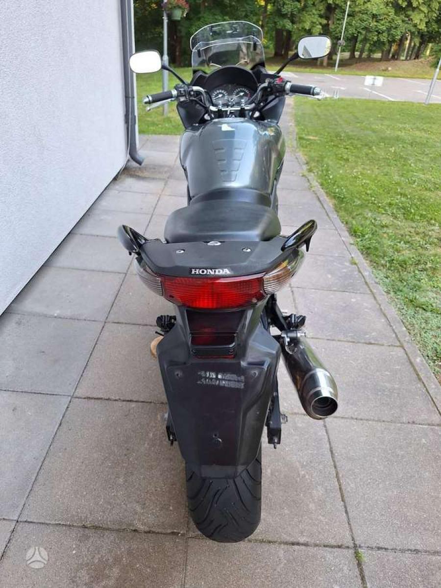 Honda CBF 2008 Prienai, ar dzinēja tilpumu 0.60 L un nobraukumu 30 tūkst. km par 2950 €, foto 7 vietnē AUTOMOTO.COM.LV