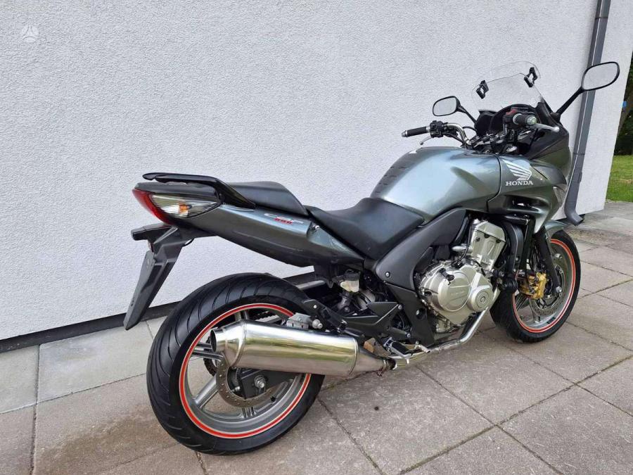 Honda CBF 2008 Prienai, ar dzinēja tilpumu 0.60 L un nobraukumu 30 tūkst. km par 2950 €, foto 8 vietnē AUTOMOTO.COM.LV