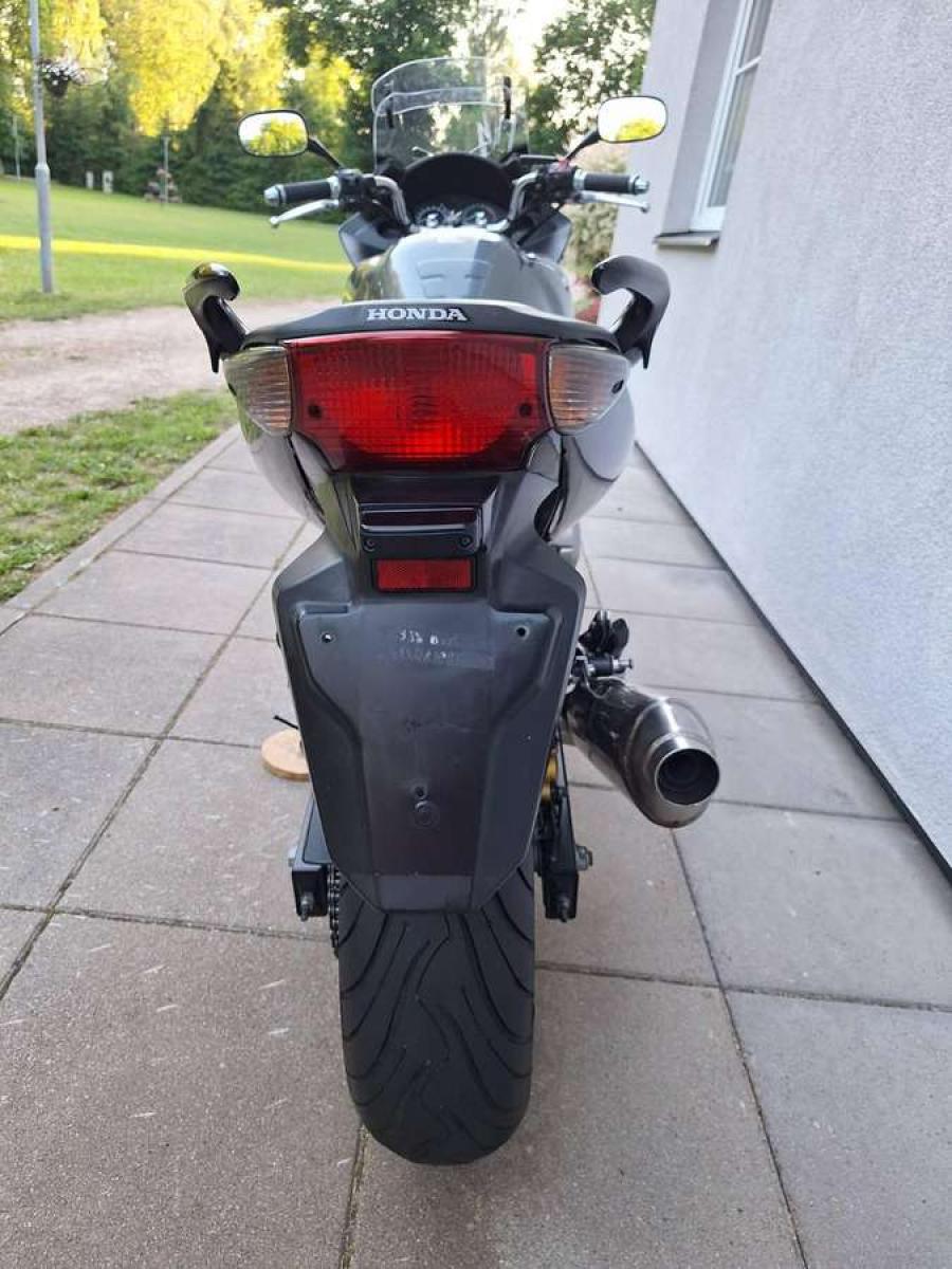 Honda CBF 2008 Prienai, ar dzinēja tilpumu 0.60 L un nobraukumu 30 tūkst. km par 2950 €, foto 13 vietnē AUTOMOTO.COM.LV