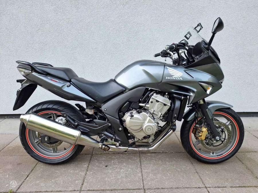 Honda CBF 2008 Prienai, ar dzinēja tilpumu 0.60 L un nobraukumu 30 tūkst. km par 2950 €, foto 15 vietnē AUTOMOTO.COM.LV