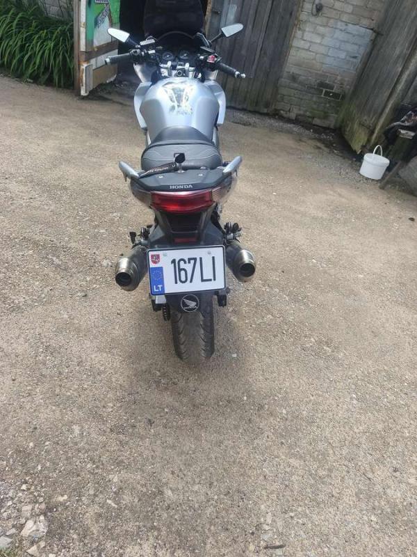 Honda CBF 2008 Marijampole, ar dzinēja tilpumu 1.00 L un nobraukumu 75 tūkst. km par 2000 €, foto 2 vietnē AUTOMOTO.COM.LV