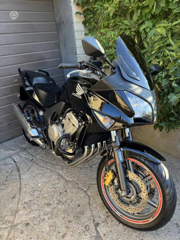 Honda CBF 2008 in Prienai, with an engine capacity of 0.60 L and mileage of 48 thousand km for 2950 €, photo 1 on AUTOMOTO.COM.LV