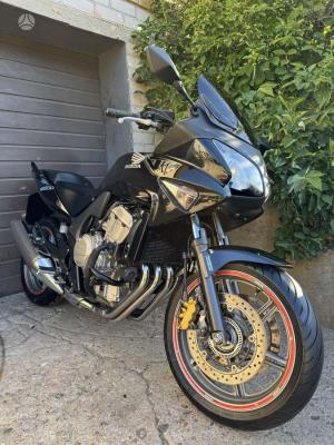 Honda CBF 2008 in Prienai, with an engine capacity of 0.60 L and mileage of 48 thousand km for 2950 €, photo 3 on AUTOMOTO.COM.LV