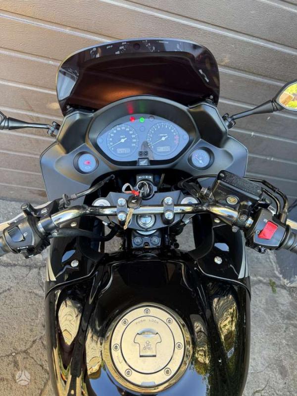 Honda CBF 2008 in Prienai, with an engine capacity of 0.60 L and mileage of 48 thousand km for 2950 €, photo 7 on AUTOMOTO.COM.LV