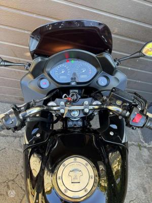 Honda CBF 2008 in Prienai, with an engine capacity of 0.60 L and mileage of 48 thousand km for 2950 €, photo 8 on AUTOMOTO.COM.LV