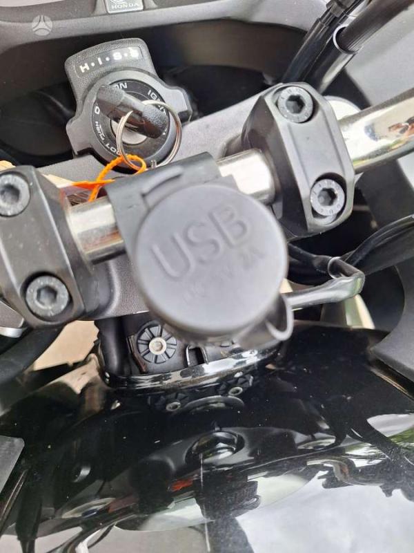 Honda CBF 2008 in Prienai, with an engine capacity of 0.60 L and mileage of 29 thousand km for 2850 €, photo 7 on AUTOMOTO.COM.LV
