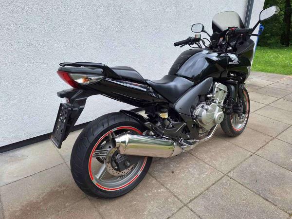 Honda CBF 2008 in Prienai, with an engine capacity of 0.60 L and mileage of 29 thousand km for 2850 €, photo 10 on AUTOMOTO.COM.LV