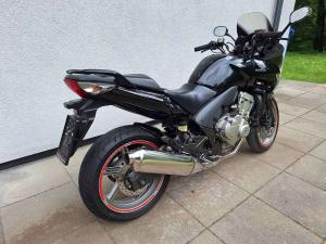 Honda CBF 2008 in Prienai, with an engine capacity of 0.60 L and mileage of 29 thousand km for 2850 €, photo 11 on AUTOMOTO.COM.LV