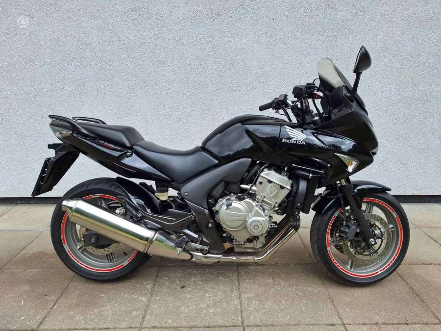Honda CBF 2008 in Prienai, with an engine capacity of 0.60 L and mileage of 29 thousand km for 2850 €, photo 14 on AUTOMOTO.COM.LV