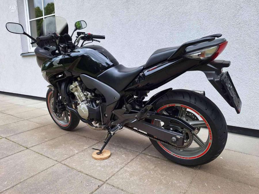Honda CBF 2008 in Prienai, with an engine capacity of 0.60 L and mileage of 29 thousand km for 2850 €, photo 23 on AUTOMOTO.COM.LV