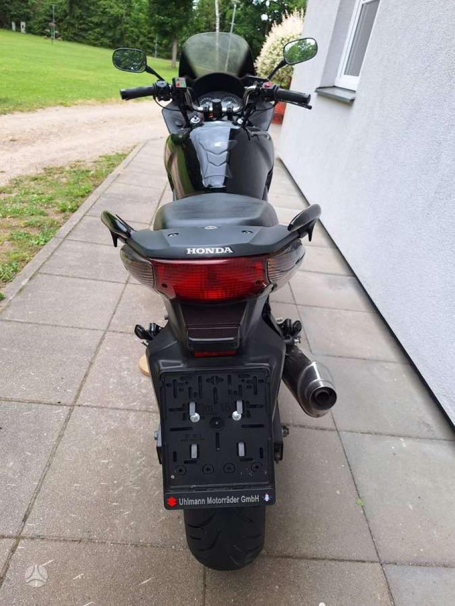 Honda CBF 2008 in Prienai, with an engine capacity of 0.60 L and mileage of 29 thousand km for 2850 €, photo 24 on AUTOMOTO.COM.LV