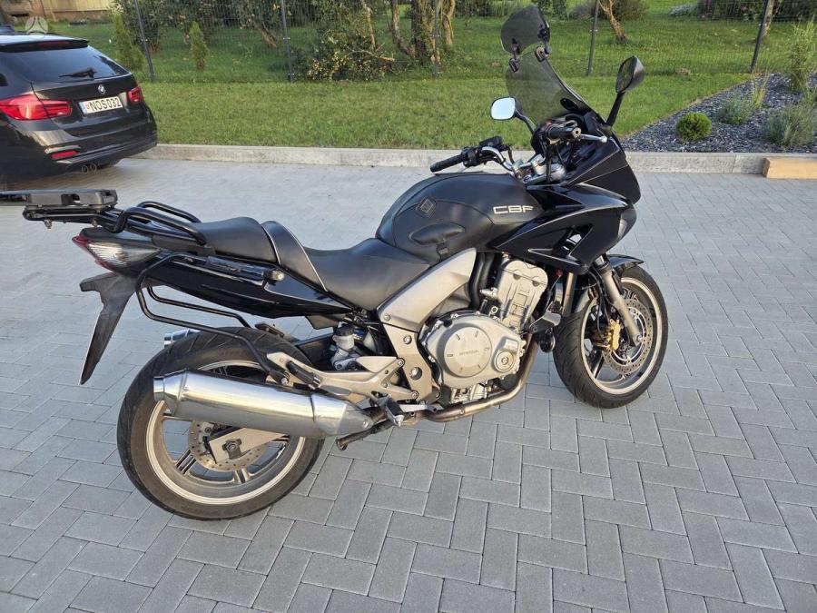 Honda CBF 2008 in Kaisiadorys, with an engine capacity of 1.00 L and mileage of 66 thousand km for 2650 €, photo 3 on AUTOMOTO.COM.LV