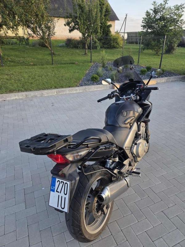 Honda CBF 2008 Kaišiadorys, ar dzinēja tilpumu 1.00 L un nobraukumu 66 tūkst. km par 2650 €, foto 3 vietnē AUTOMOTO.COM.LV