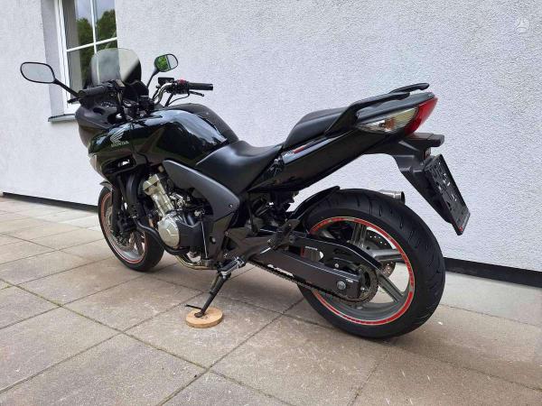 Honda CBF 2008 in Prienai, with an engine capacity of 0.60 L and mileage of 29 thousand km for 2850 €, photo 3 on AUTOMOTO.COM.LV