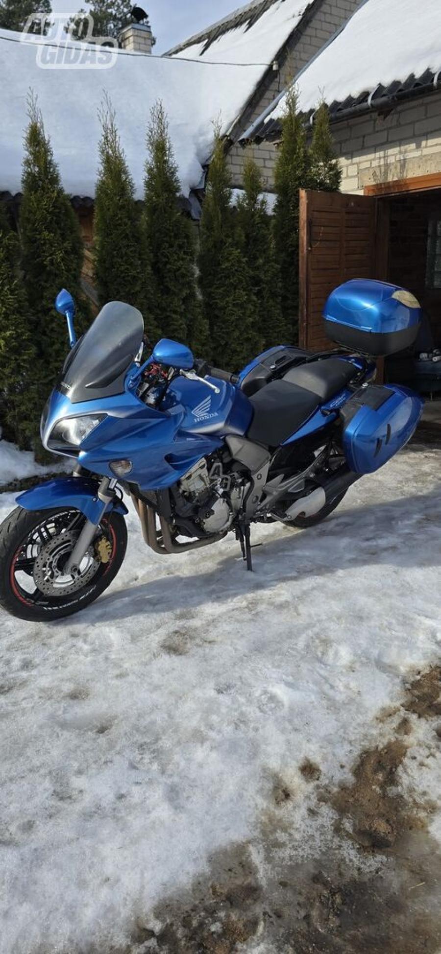 Honda CBF 2009 in Ignalina, with an engine capacity of 0.00 L and mileage of 0 thousand km for 2900 €, photo 7 on AUTOMOTO.COM.LV