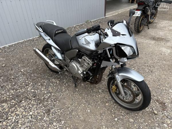 Honda CBF 2009 Kelmė, ar dzinēja tilpumu 1.00 L un nobraukumu 41 tūkst. km par 1630 €, foto 1 vietnē AUTOMOTO.COM.LV