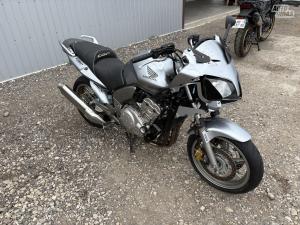 Honda CBF 2009 in Kelme, with an engine capacity of 1.00 L and mileage of 41 thousand km for 1630 €, photo  on AUTOMOTO.COM.LV