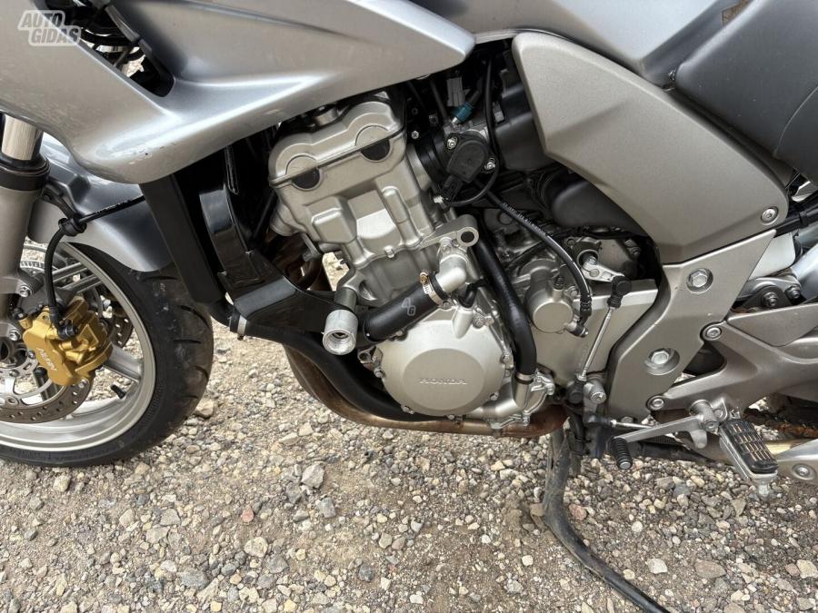 Honda CBF 2009 Kelmė, ar dzinēja tilpumu 1.00 L un nobraukumu 41 tūkst. km par 1630 €, foto 11 vietnē AUTOMOTO.COM.LV