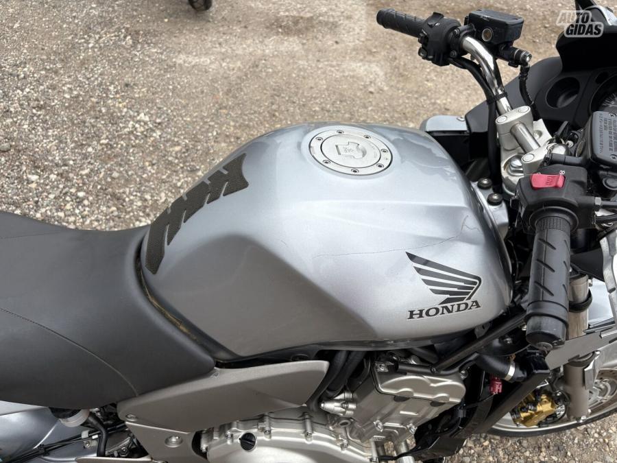 Honda CBF 2009 Kelmė, ar dzinēja tilpumu 1.00 L un nobraukumu 41 tūkst. km par 1630 €, foto 18 vietnē AUTOMOTO.COM.LV