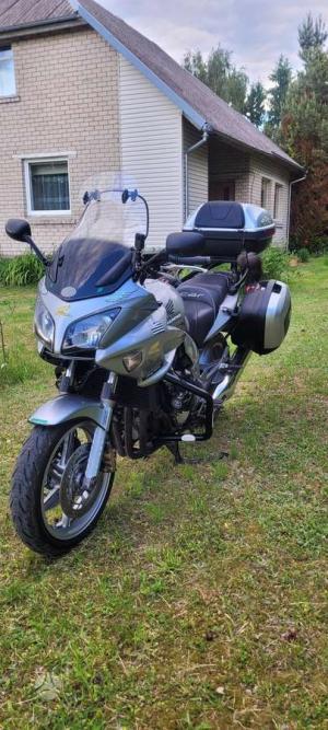 Honda CBF 2009 in Taurage, with an engine capacity of 1.00 L and mileage of 123 thousand km for 2900 €, photo 4 on AUTOMOTO.COM.LV