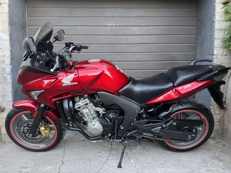 Honda CBF 2009 in Prienai, with an engine capacity of 0.60 L and mileage of 0 thousand km for 2950 €, photo 5 on AUTOMOTO.COM.LV