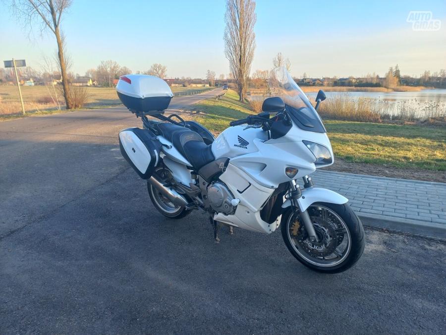 Honda CBF 2010 Viļņa, ar dzinēja tilpumu 0.00 L un nobraukumu 0 tūkst. km par 3000 €, foto 6 vietnē AUTOMOTO.COM.LV