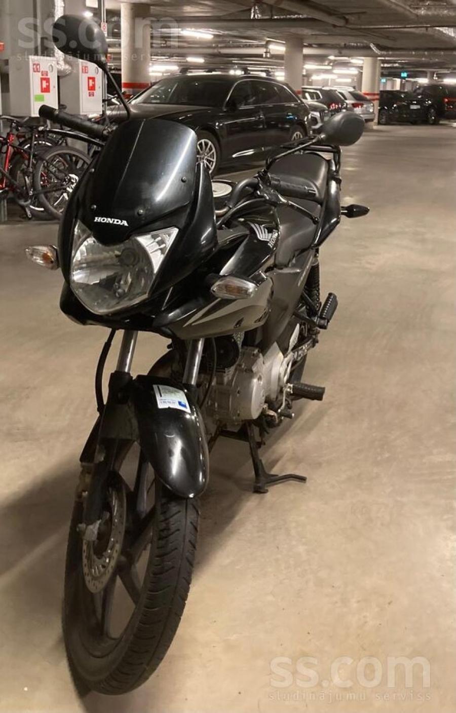 Honda CBF 2010 in Riga, with an engine capacity of 0.13 L and mileage of 0 thousand km for 1600 €, photo 5 on AUTOMOTO.COM.LV