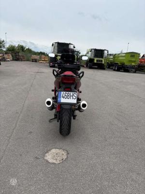 Honda CBF 2010 in Panevezys, with an engine capacity of 1.00 L and mileage of 70 thousand km for 3500 €, photo 6 on AUTOMOTO.COM.LV