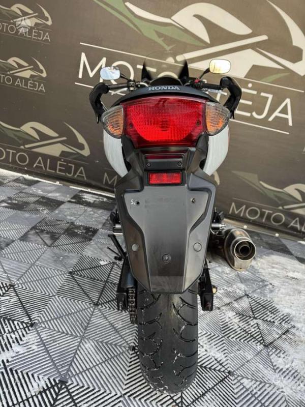 Honda CBF 2011 in Prienai, with an engine capacity of 0.60 L and mileage of 20 thousand km for 3200 €, photo 7 on AUTOMOTO.COM.LV