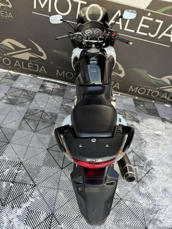 Honda CBF 2011 Prienai, ar dzinēja tilpumu 0.60 L un nobraukumu 20 tūkst. km par 3200 €, foto 8 vietnē AUTOMOTO.COM.LV