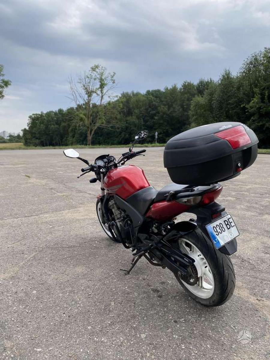Sarkans Honda CBF 2008 Kauņa, ar dzinēja tilpumu 0.60 L un nobraukumu 37 tūkst. km par 2050 €, foto 5 vietnē AUTOMOTO.COM.LV