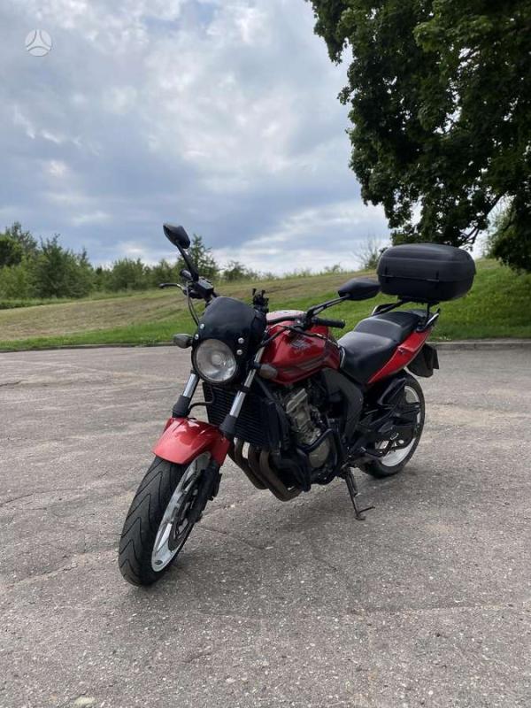 Sarkans Honda CBF 2008 Kauņa, ar dzinēja tilpumu 0.60 L un nobraukumu 37 tūkst. km par 2050 €, foto 1 vietnē AUTOMOTO.COM.LV
