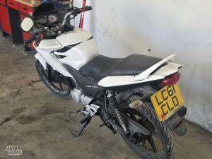 Balts Honda CBF 2011 Šauļi, ar dzinēja tilpumu 0.13 L un nobraukumu 4 tūkst. km par 850 €, foto 7 vietnē AUTOMOTO.COM.LV